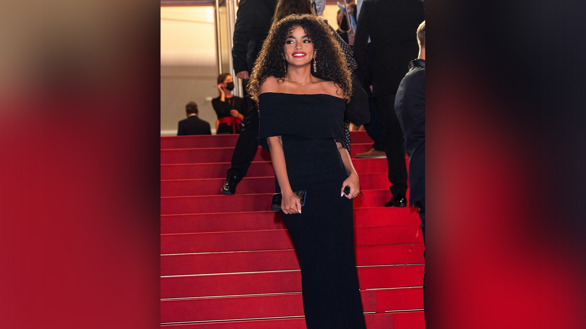 Who Is Saudi Presenter Ajwa Al-Joudi? | Al Bawaba