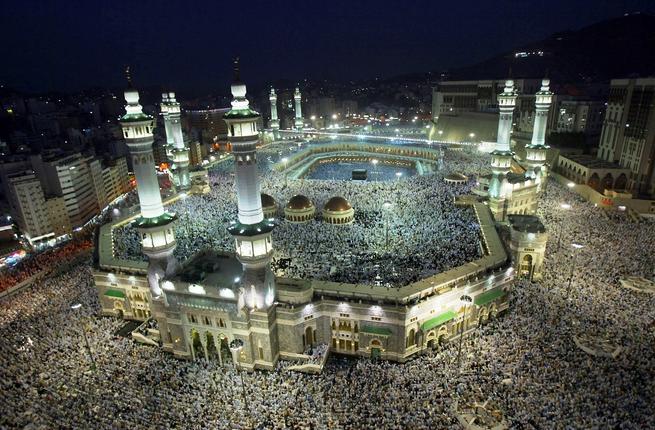 Faithful for Just a Month: Ramadan's Celebs | Al Bawaba