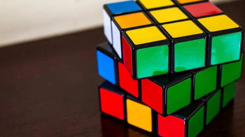 Canadian Museum Reveals World's Biggest Rubik Cube | Al Bawaba