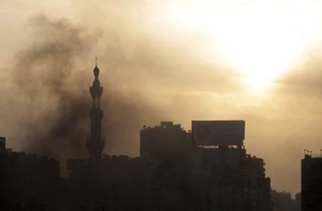 دوي انفجار واطلاق نار بالقاهرة ودبابات بشوارع السويس والاسكندرية | البوابة