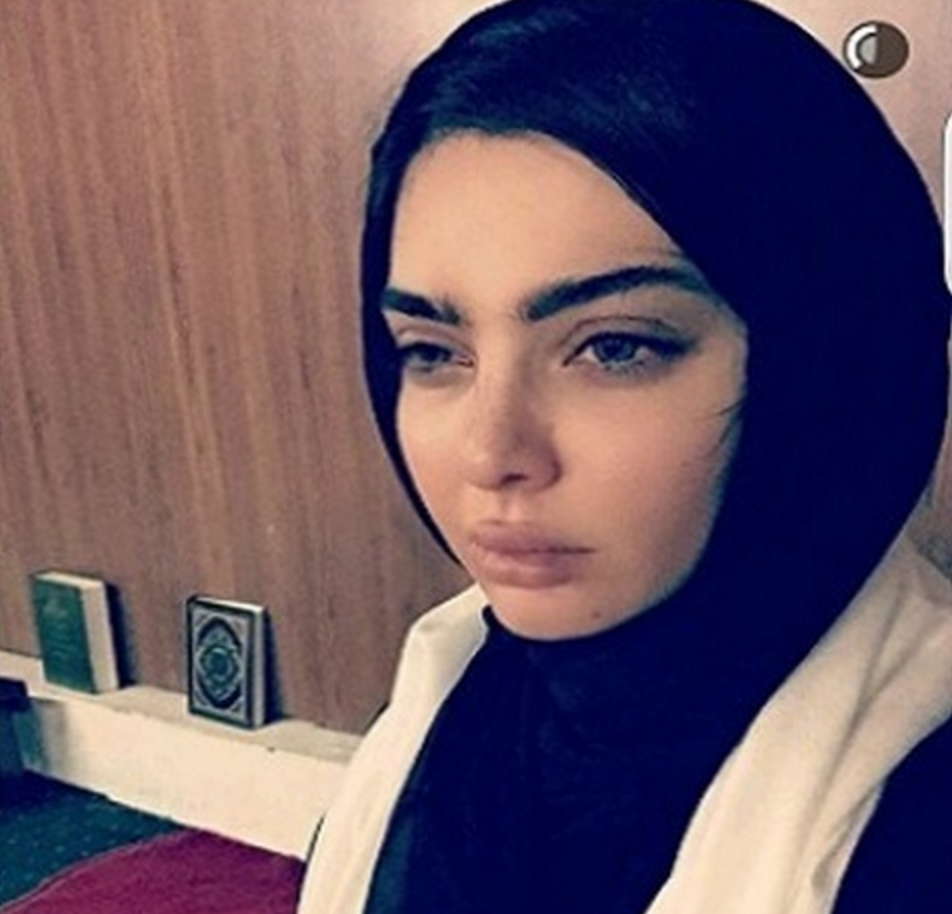 Amar Lebanese Singer Before After