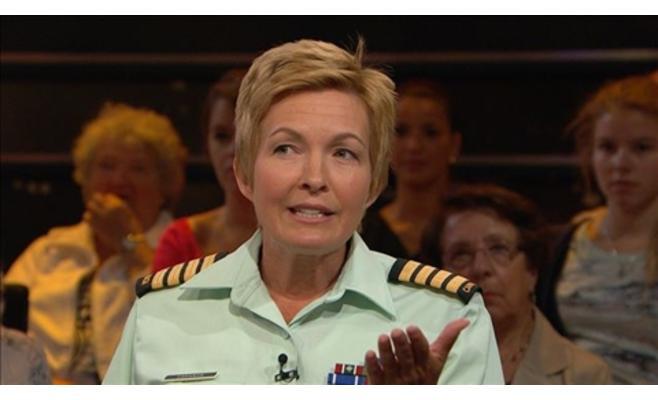 لأول مرة.. امرأة تقود قوات المشاة في كندا | البوابة